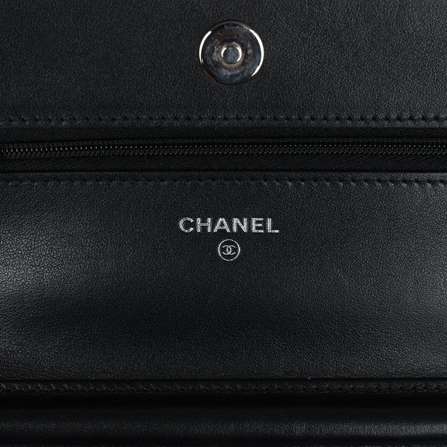 Pre-owned Chanel Classic Wallet On Chain WOC Pink & Black Patent Leath