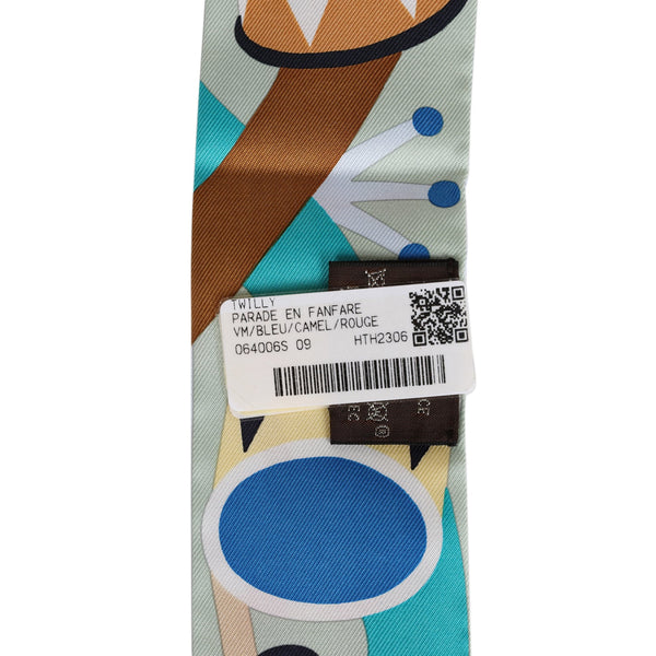 Hermes "Parade en Fanfare" Bleu, Camel, Rouge Twilly